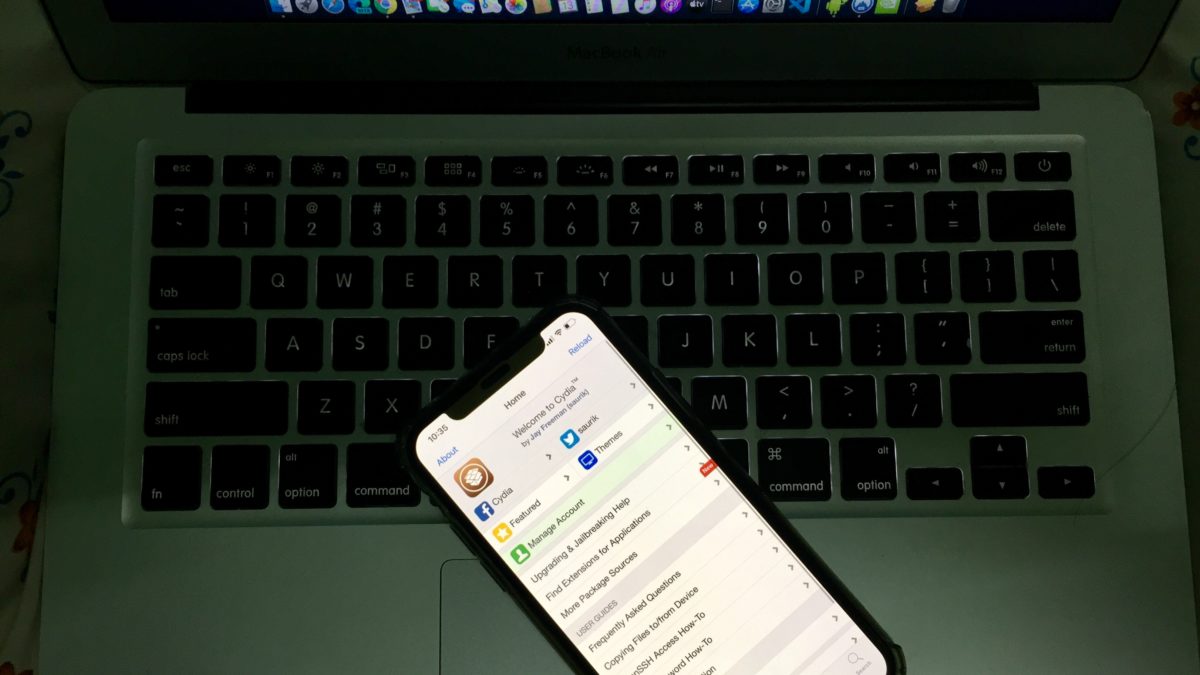 Experience the New Siri UI (Enable Apple Intelligence UI) in iOS 18 ...